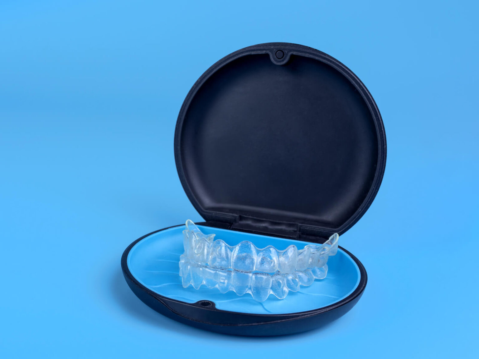 Mastering Invisalign Tray Care with Lavaca Dental